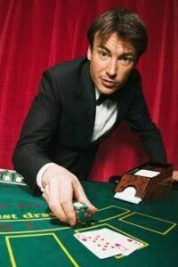 Dealers' Average Hand in Blackjack: Win Rate & Dealer's Edge - Mr Luck